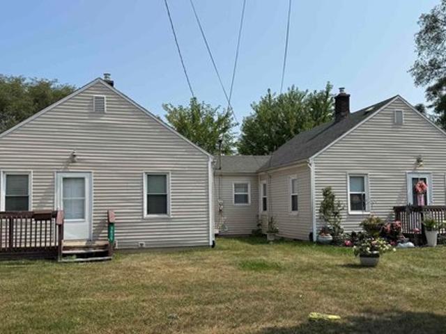3432/3 Court St, Saginaw, MI 48602