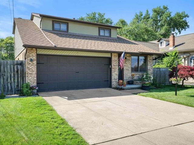 34321 Jefferson Ave, Harrison Township, MI 48045