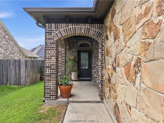 3432 Lockett Hall Circle