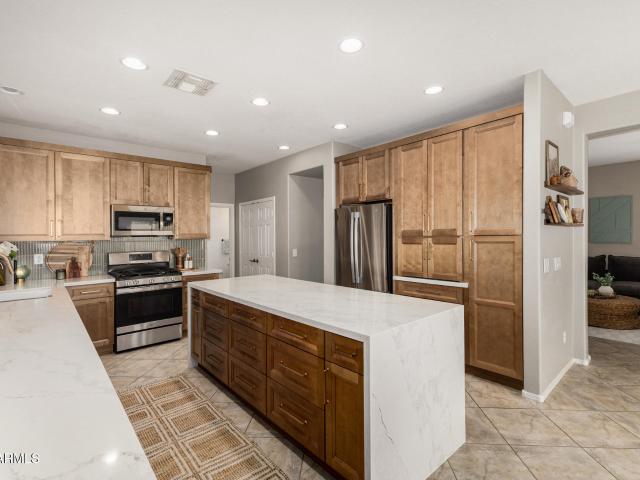 3432 W Steinbeck Dr, Anthem, AZ 85086 | Compass