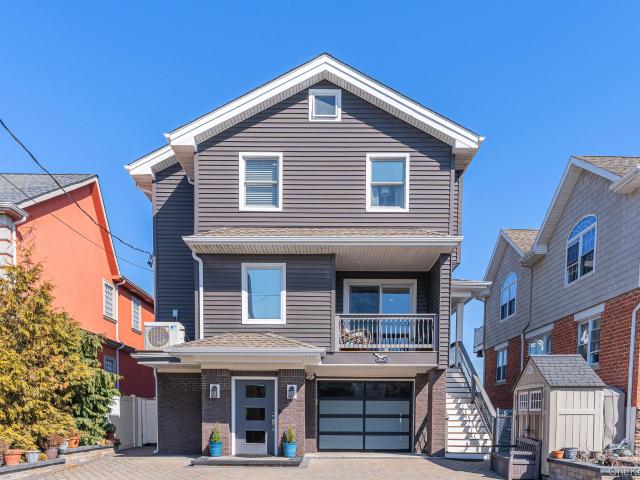 3433 Bay Front Place
