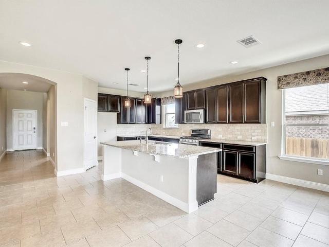 3433 De Torres Cir