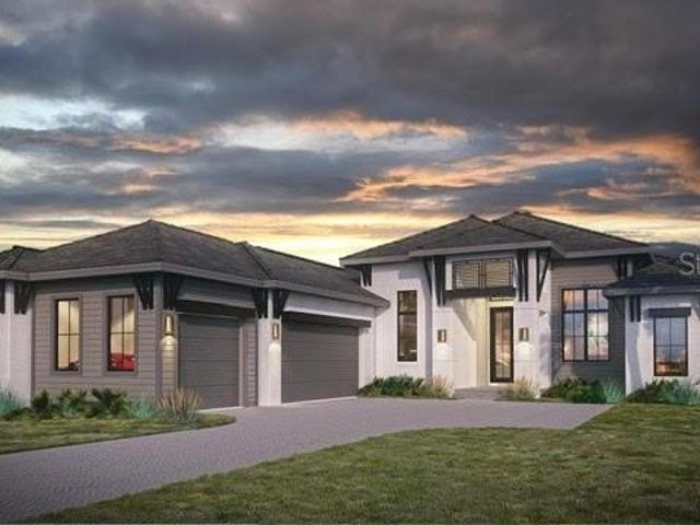3433 Founders Club Dr, Sarasota, FL 34240