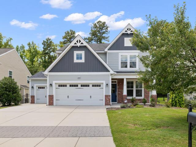 3433 Grosbeak Way