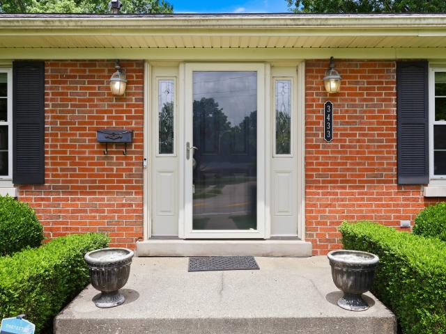 3433 Lansdowne Drive