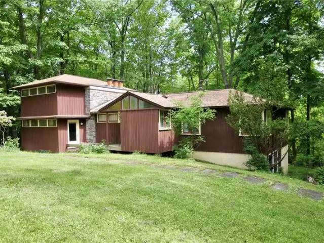 343 CODDINGTON RD, ITHACA, NY 14850 Single Family Residence Fo.