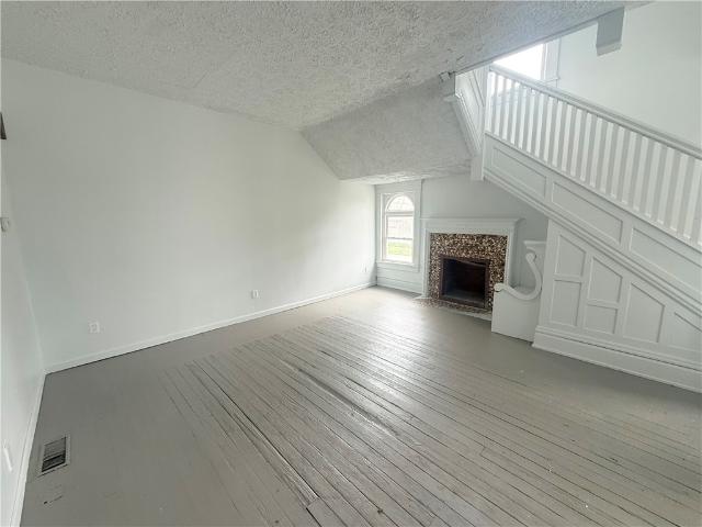 343 Cedar Ave