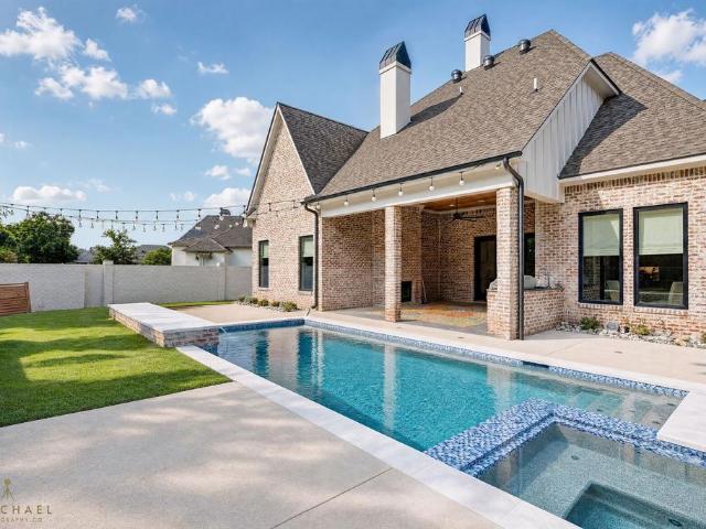 343 Crossfield Court