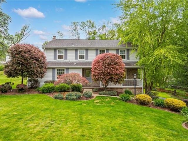 343 Alamo Dr, Pittsburgh, PA 15241