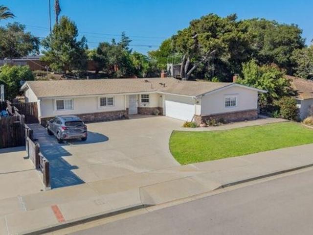 343 Hobbs Ln, Santa Maria, CA 93455