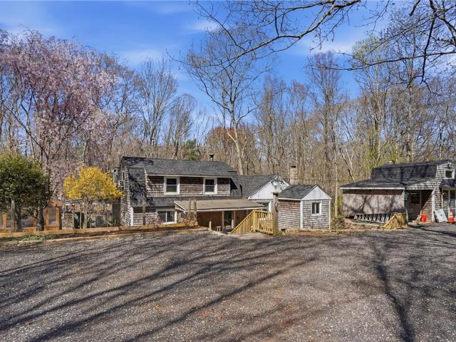 343 Hope Furnace Rd, Hope, RI 02831 | MLS #24175 | Compass
