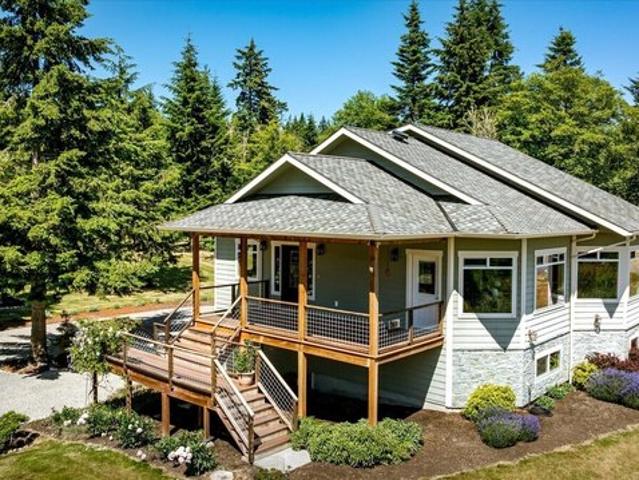 343 Olympic Bay Ln, Oak Harbor, WA 98277