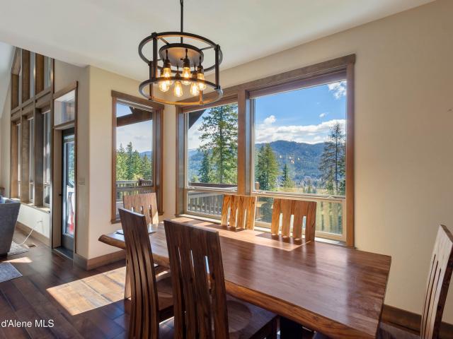 343 Olympic Dr, Sandpoint, ID 83864 | MLS #26 4096