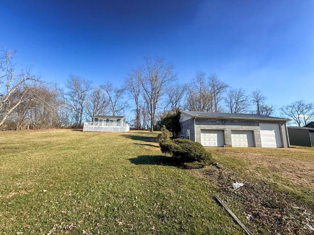 343 Magnolia Dr