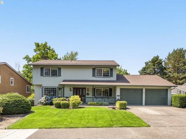343 NE Hillwood Dr, Hillsboro, OR 97124