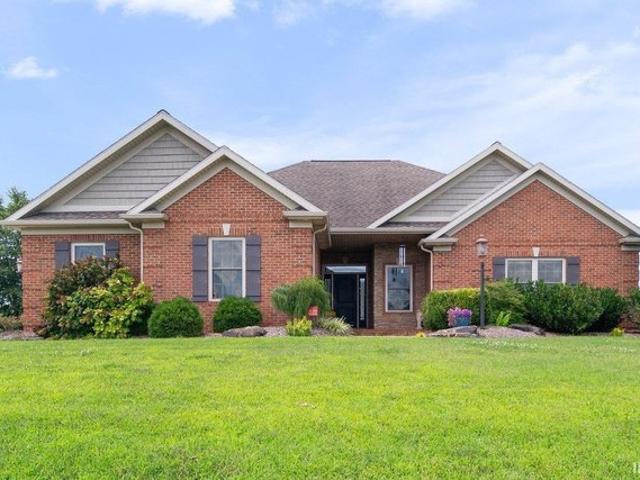 343 S Sunshine Dr, Jasper, IN 47546