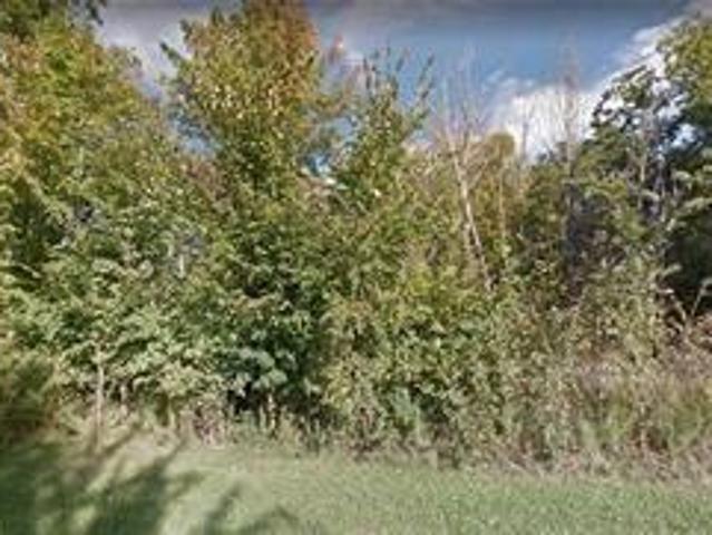 343 Sequoia Dr, New Castle, PA 16105 | MLS #1726