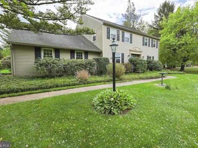 343 Pine Run Rd, Doylestown, PA 18901