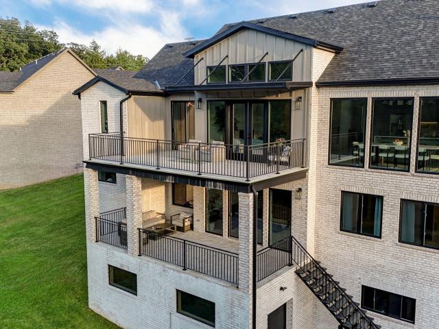 343 W Monarchwood Drive