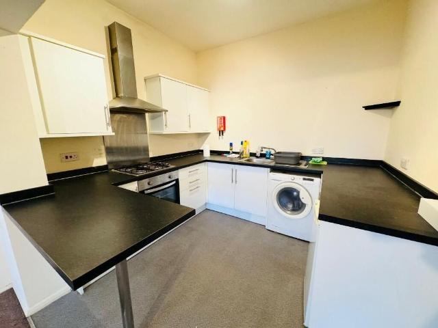 343A Hitchin Road, Luton LU2, 1 bed flat to rent, £850 pcm | PrimeLocation