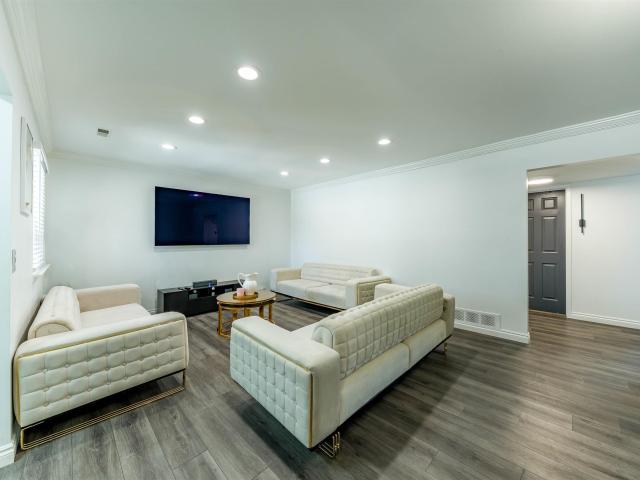34446 sycamore Drive