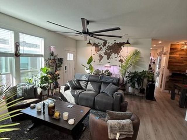 3444 Center St Apt 39, Riverside, CA 92501