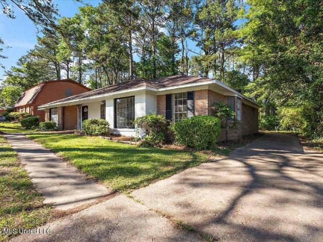 3444 Dundee Lane