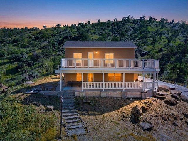 34453 Sierra Dr, Lemon Cove, CA 93244