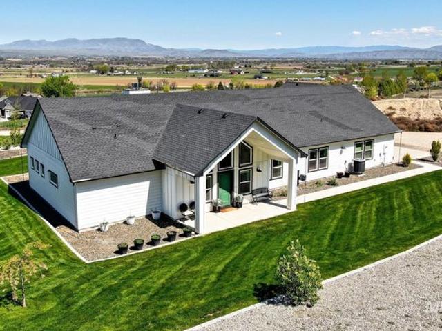 3445 Magnolia Ln, Emmett, ID 83617
