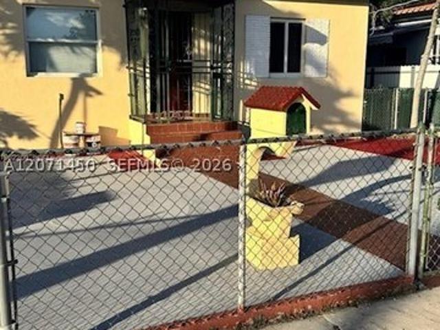 3445 NW 2nd St, Miami, FL 33125
