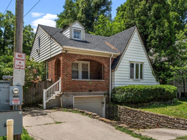 3445 Oak View Place