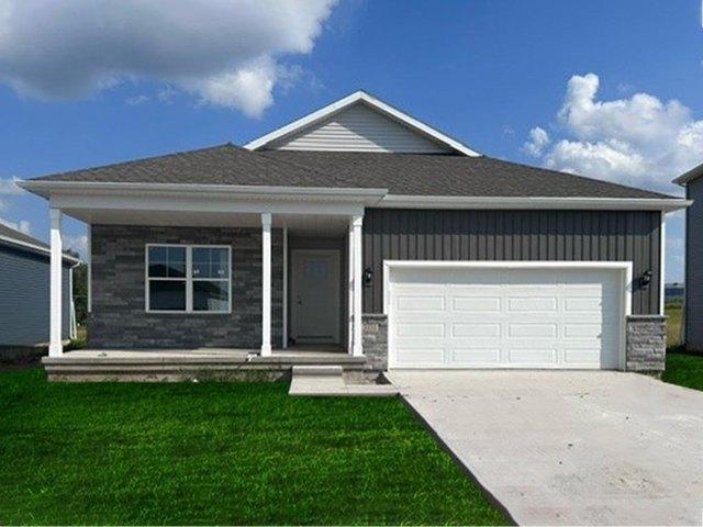 3445 Craven Dr, Coralville, IA 52241