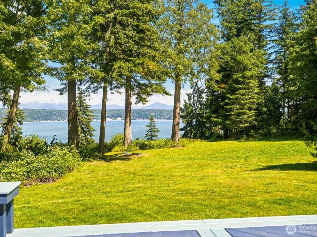 3445 SE Camano Drive