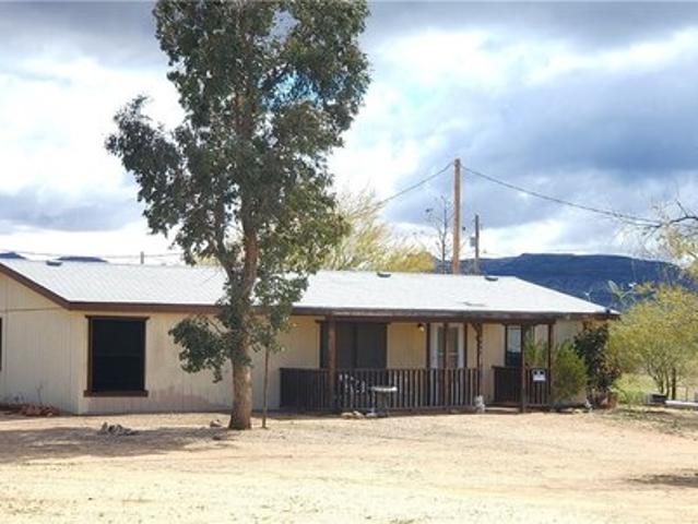 3446 N Ajo Rd, Golden Valley, AZ 86413