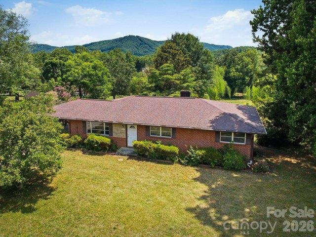 3446 Brandon Rd, Morganton, NC 28655