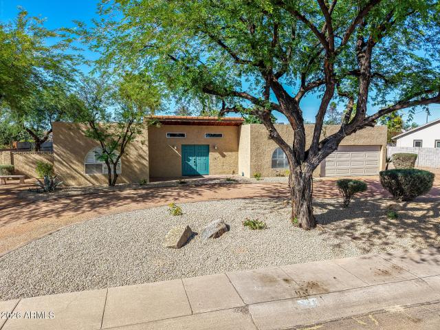 3446 e carol ann way