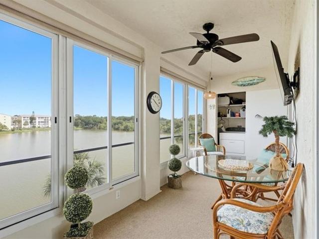 3446 Lake Bayshore Dr Unit 416, Bradenton, FL 34205