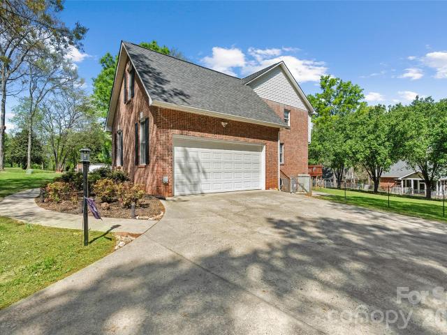 3447 Victorian Hills Drive