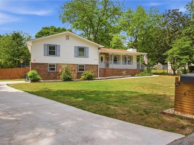 3447 Winston Mason Dr, Snellville, GA 30039