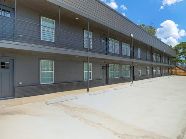 3448 Elgin St, Houston, TX 77004