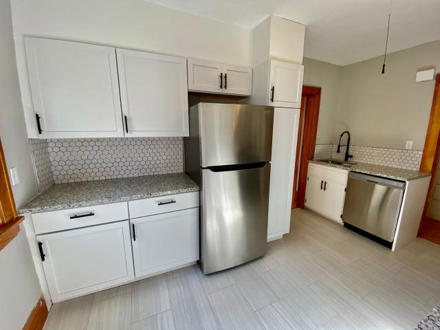 3448 Girard