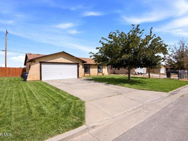 3448 W Roxbury St, Rosamond, CA 93560