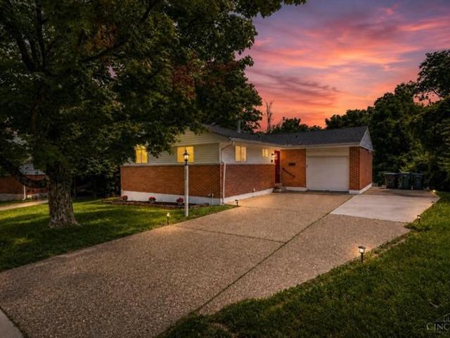 3449 Anaconda Dr, Cincinnati, OH 45211