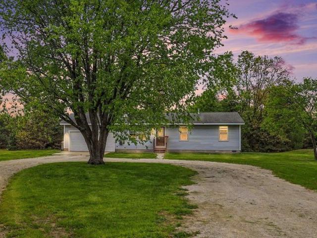 3449 Rich Rd, Muskegon, MI 49445