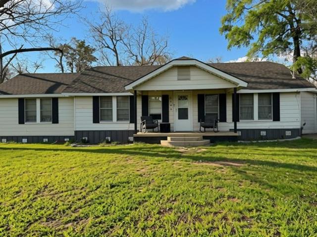 3449 State Highway 42 S, Henderson, TX 75654