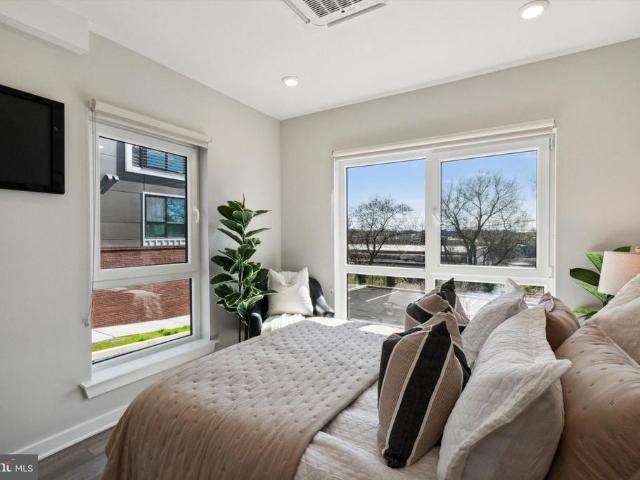 3449 Scotts Lane # C408