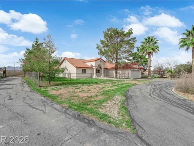 3440 Prairie Avenue