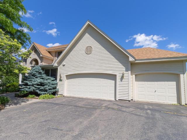 3440 Zircon Lane N