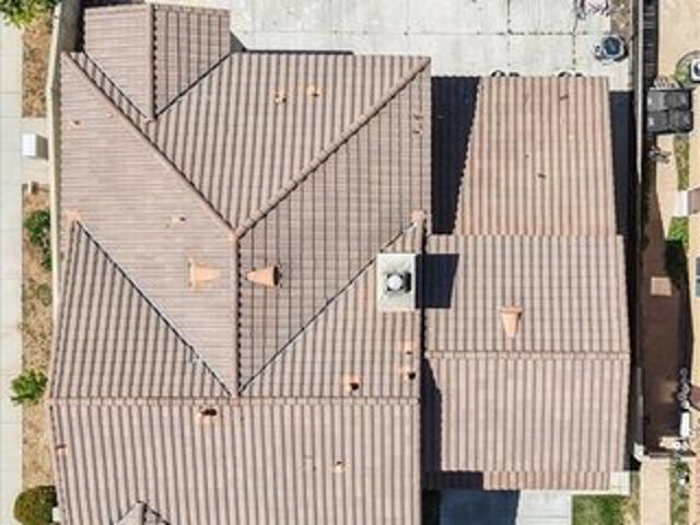 34413 Waltham Pl, Winchester, CA 92596