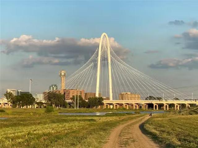 3441 N Winnetka Ave, Dallas, TX 75212